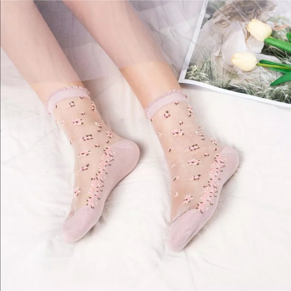 Pink Magnolia | Accessories | Nwt Transparent Flower Lace Crystal Silk ...